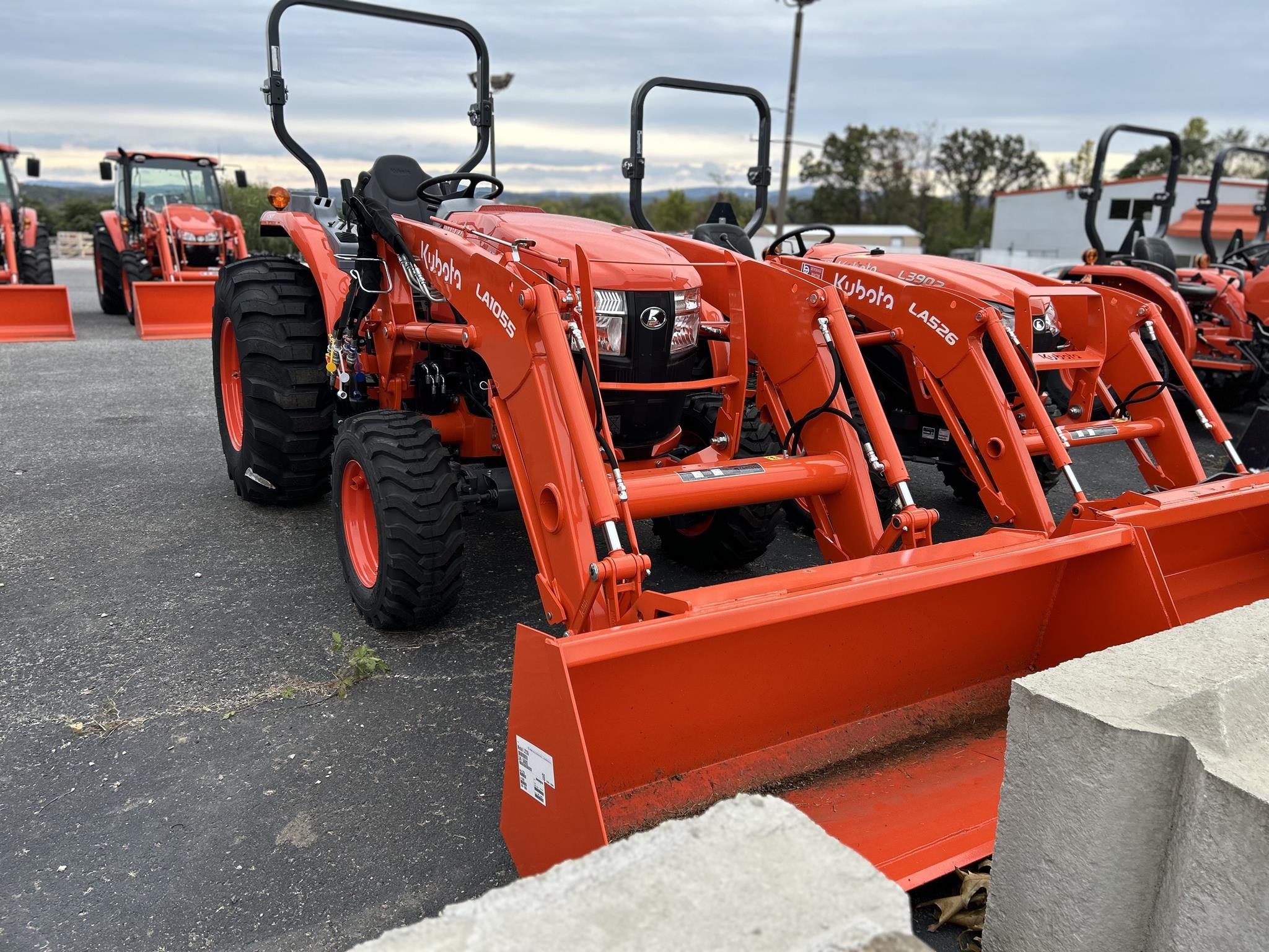 Kubota L4760-GST - Beverage Tractor & Equipment